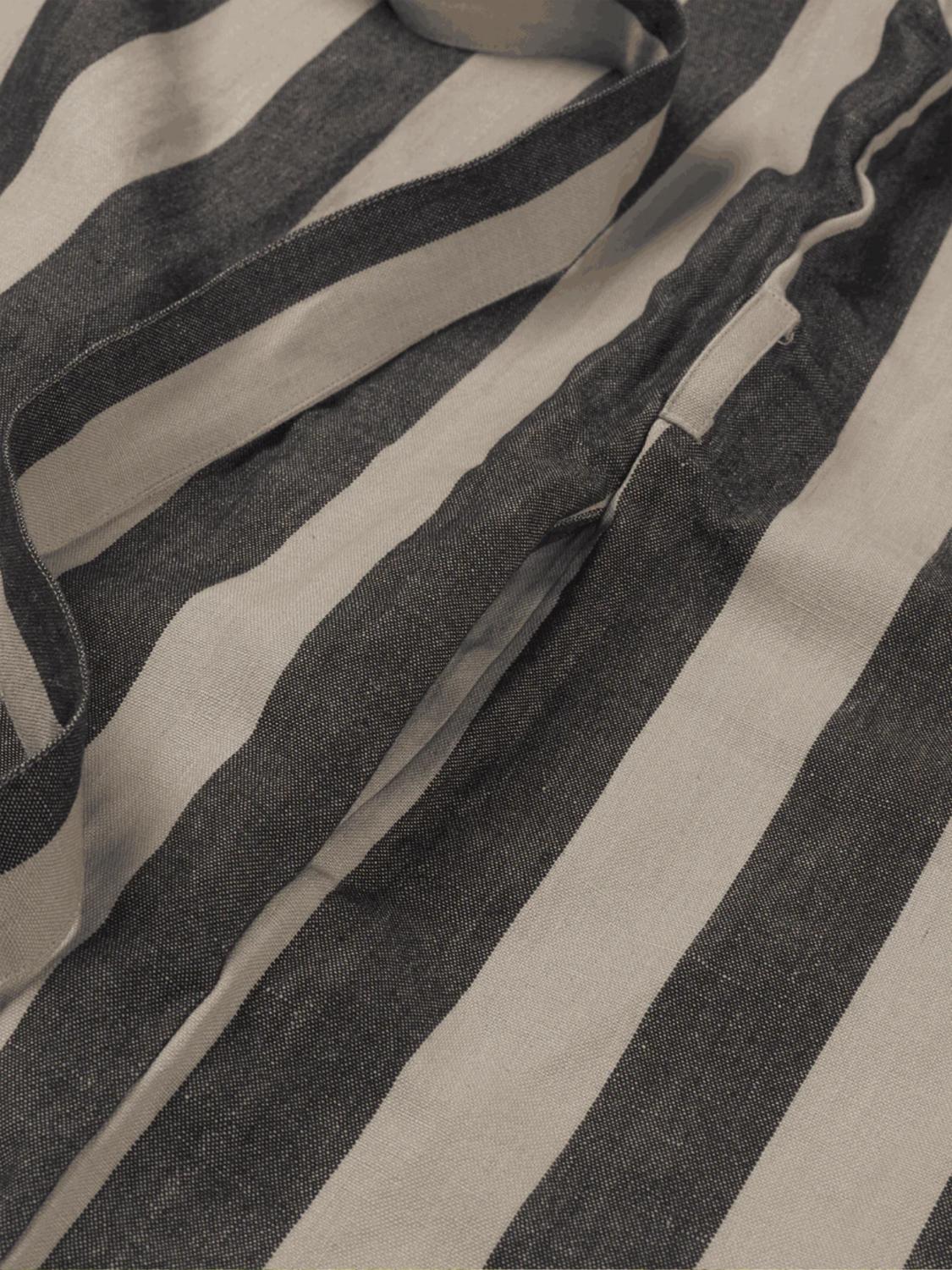 Field Morgenkåpe, sand/black – Hos Haakon